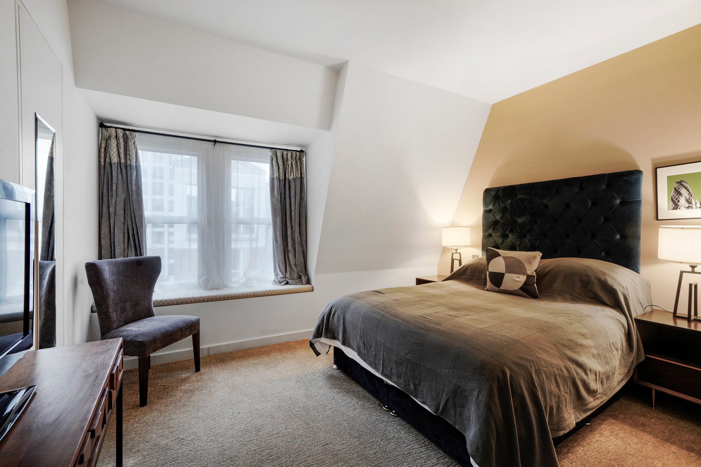 Lovat House - City Apartments