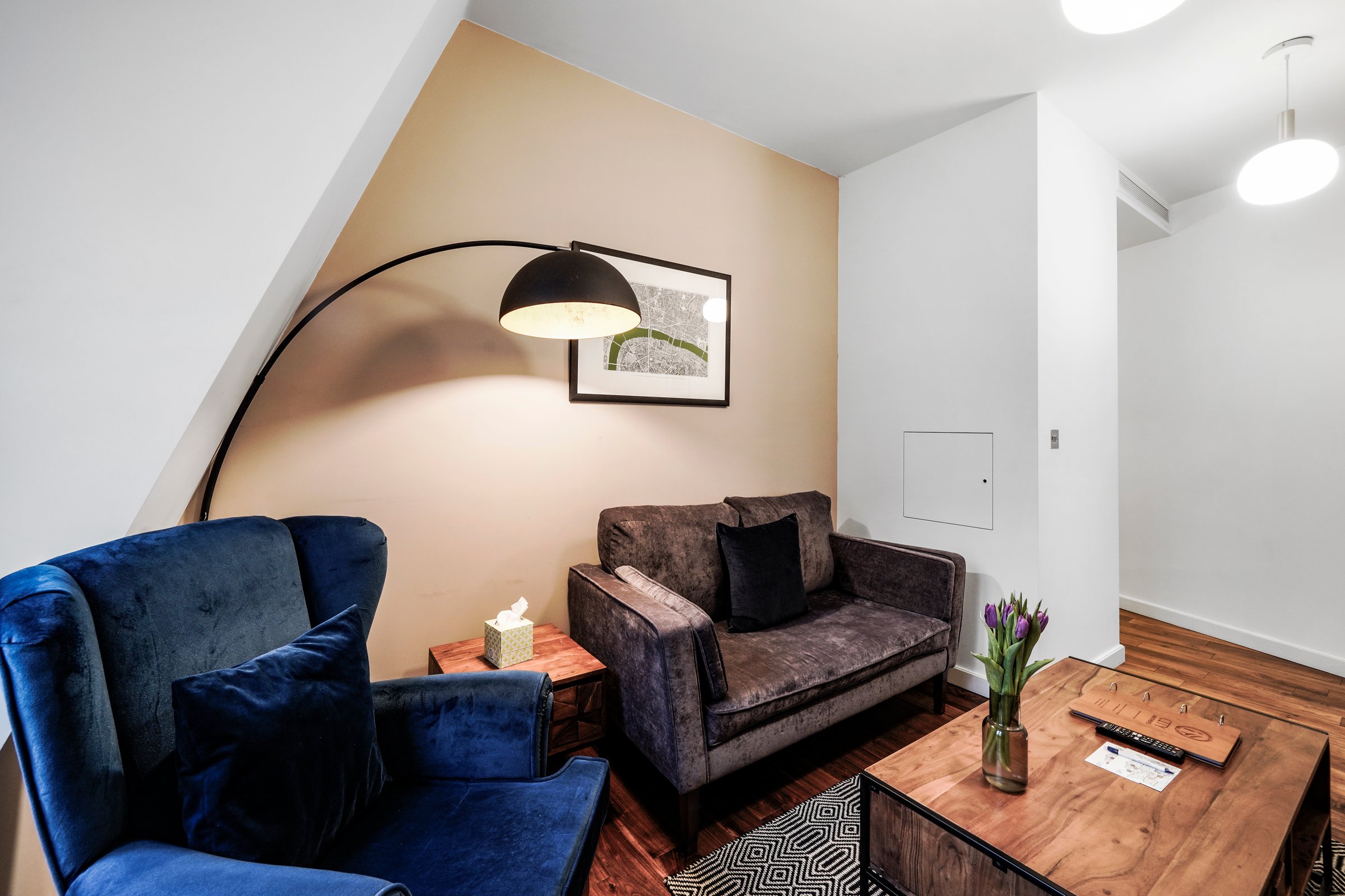 Lovat House - City Apartments